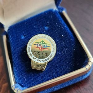 Vintage | Accessories | Vintage Gciu Lapel Pin Graphic Communications ...